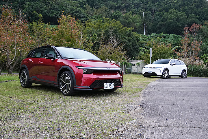 自主品牌雙馬達性能首作、新品牌展新局─Foxtron Bria AWD Pioneer試駕 | U-CAR試車