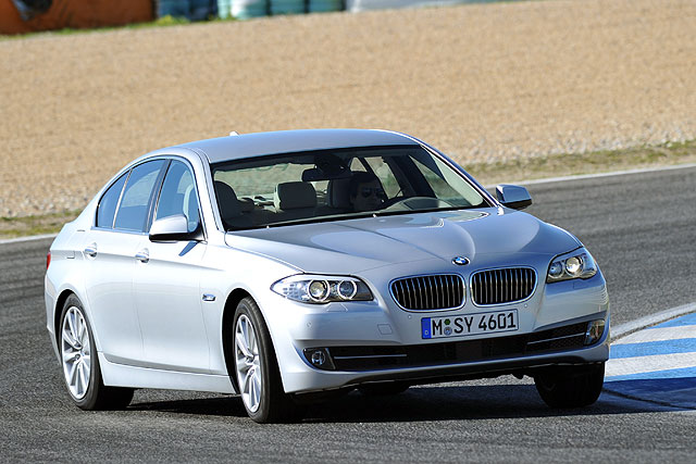 五顆星的肯定─BMW 5 Series的安全防護 | U-CAR 徹底研究