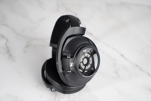 寬鬆、流暢、細緻－試聽Sennheiser HD 820與HDV 820組合 | U-Headphone 耳機共和國